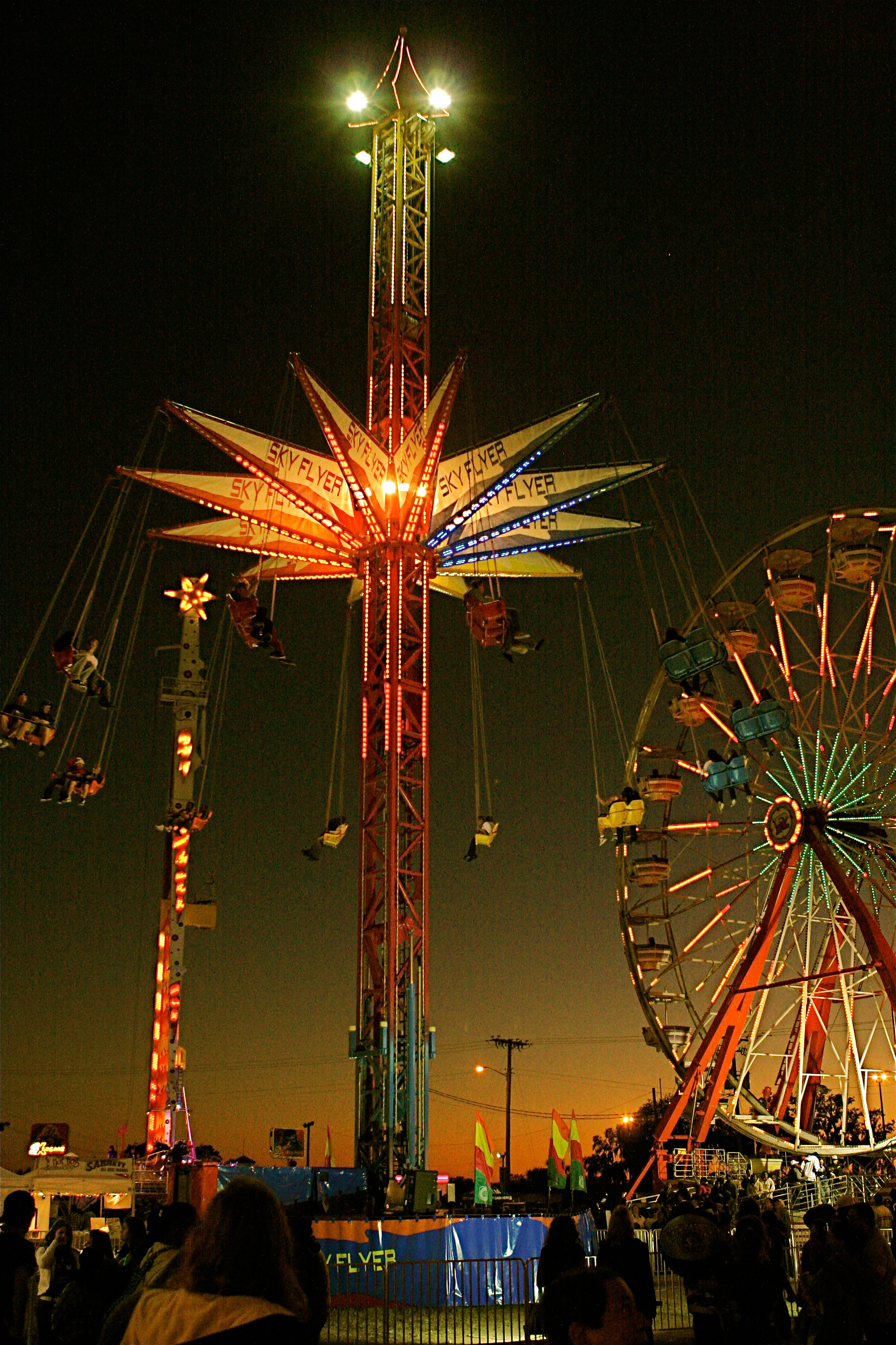 Sky Flyer – Reithoffer Shows Inc.